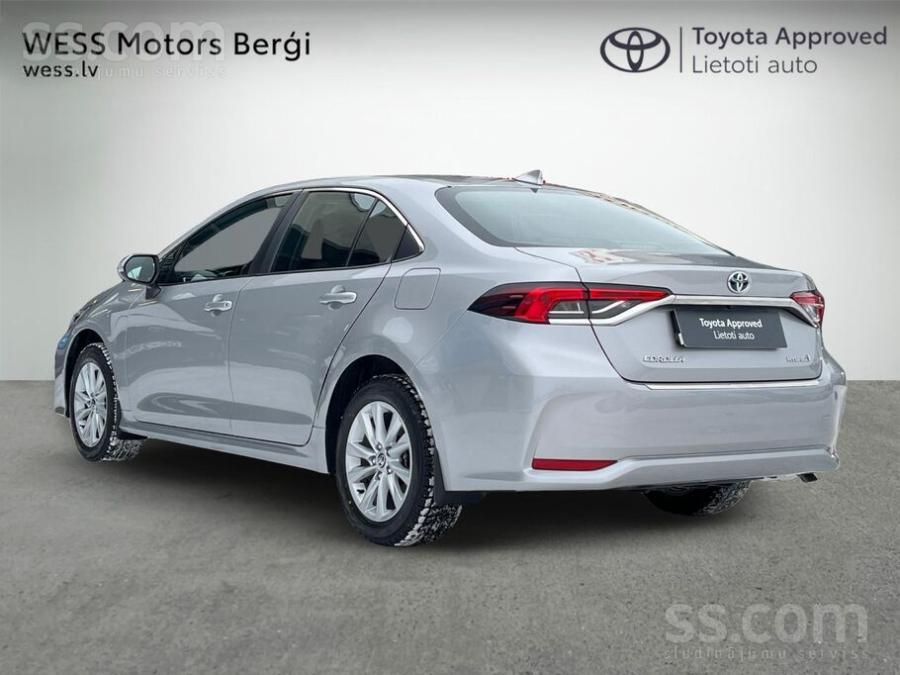 Pelēks Toyota Corolla 2023 Rīga, ar dzinēja tilpumu 1.80 L un nobraukumu 73 tūkst. km par 22490 €, foto 24 vietnē AUTOMOTO.COM.LV