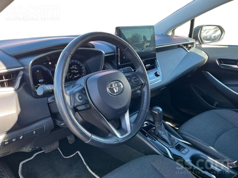 Pelēks Toyota Corolla 2023 Rīga, ar dzinēja tilpumu 1.80 L un nobraukumu 69 tūkst. km par 21990 €, foto 9 vietnē AUTOMOTO.COM.LV