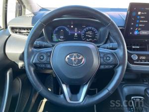 Pelēks Toyota Corolla 2023 Rīga, ar dzinēja tilpumu 1.80 L un nobraukumu 69 tūkst. km par 21990 €, foto 10 vietnē AUTOMOTO.COM.LV