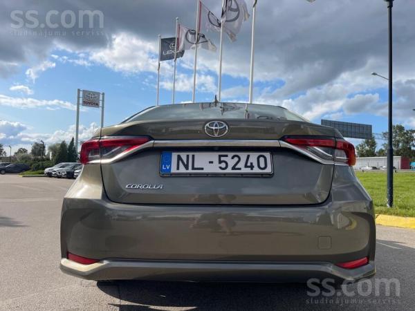 Pelēks Toyota Corolla 2023 Rīga, ar dzinēja tilpumu 1.50 L un nobraukumu 85 tūkst. km par 14900 €, foto 8 vietnē AUTOMOTO.COM.LV