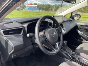 Grey Toyota Corolla 2023 in Riga, with an engine capacity of 1.50 L and mileage of 85 thousand km for 14900 €, photo 11 on AUTOMOTO.COM.LV