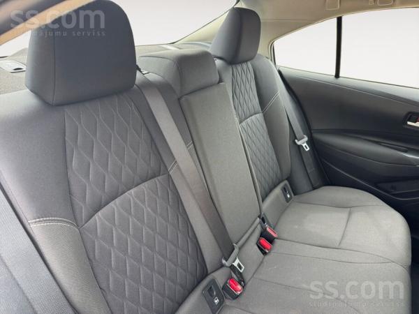 Pelēks Toyota Corolla 2023 Rīga, ar dzinēja tilpumu 1.50 L un nobraukumu 53 tūkst. km par 17900 €, foto 7 vietnē AUTOMOTO.COM.LV