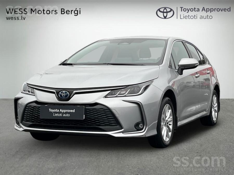 Grey Toyota Corolla 2023 in Riga, with an engine capacity of 1.80 L and mileage of 67 thousand km for 21990 €, photo 1 on AUTOMOTO.COM.LV