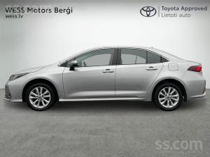 Grey Toyota Corolla 2023 in Riga, with an engine capacity of 1.80 L and mileage of 67 thousand km for 21990 €, photo 4 on AUTOMOTO.COM.LV