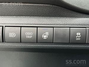 Grey Toyota Corolla 2023 in Riga, with an engine capacity of 1.80 L and mileage of 67 thousand km for 21990 €, photo 18 on AUTOMOTO.COM.LV