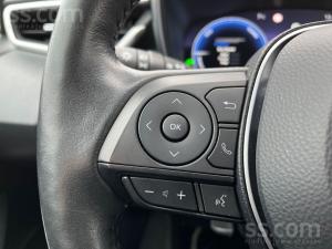 Grey Toyota Corolla 2023 in Riga, with an engine capacity of 1.80 L and mileage of 67 thousand km for 21990 €, photo 19 on AUTOMOTO.COM.LV