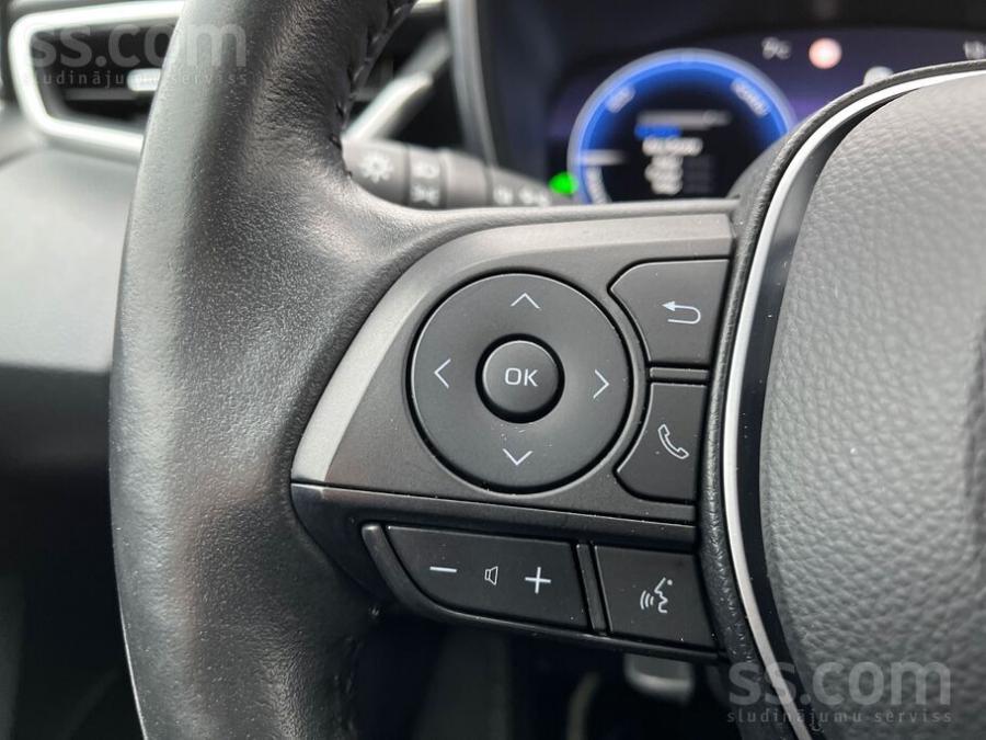 Grey Toyota Corolla 2023 in Riga, with an engine capacity of 1.80 L and mileage of 67 thousand km for 21990 €, photo 19 on AUTOMOTO.COM.LV