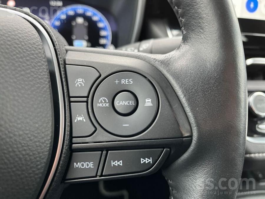 Grey Toyota Corolla 2023 in Riga, with an engine capacity of 1.80 L and mileage of 67 thousand km for 21990 €, photo 20 on AUTOMOTO.COM.LV