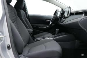 Grey Toyota Corolla 2023 in Vilnius, with an engine capacity of 1.49 L and mileage of 107 thousand km for 19900 €, photo 10 on AUTOMOTO.COM.LV