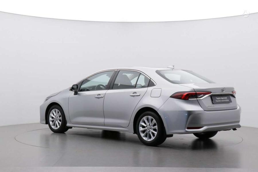 Grey Toyota Corolla 2023 in Vilnius, with an engine capacity of 1.49 L and mileage of 107 thousand km for 19900 €, photo 19 on AUTOMOTO.COM.LV