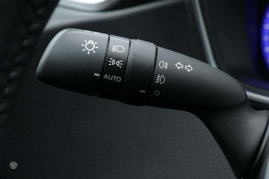 Grey Toyota Corolla 2023 in Vilnius, with an engine capacity of 1.49 L and mileage of 107 thousand km for 19900 €, photo 24 on AUTOMOTO.COM.LV