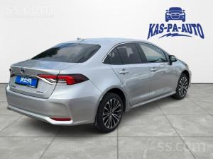 Pelēks Toyota Corolla 2023 Rīga, ar dzinēja tilpumu 1.80 L un nobraukumu 90 tūkst. km par 19500 €, foto 7 vietnē AUTOMOTO.COM.LV
