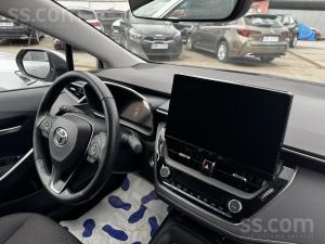 Pelēks Toyota Corolla 2023 Rīga, ar dzinēja tilpumu 1.80 L un nobraukumu 90 tūkst. km par 19500 €, foto 16 vietnē AUTOMOTO.COM.LV