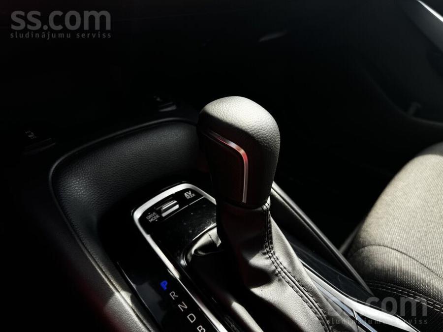 Pelēks Toyota Corolla 2023 Rīga, ar dzinēja tilpumu 1.80 L un nobraukumu 90 tūkst. km par 19500 €, foto 20 vietnē AUTOMOTO.COM.LV