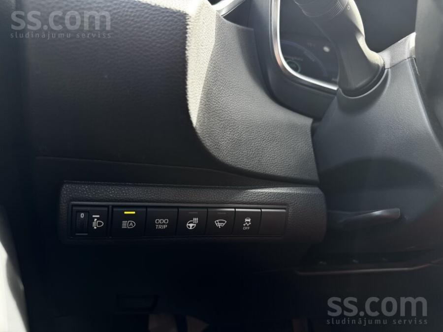 Pelēks Toyota Corolla 2023 Rīga, ar dzinēja tilpumu 1.80 L un nobraukumu 90 tūkst. km par 19500 €, foto 21 vietnē AUTOMOTO.COM.LV