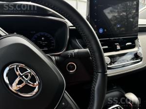Pelēks Toyota Corolla 2023 Rīga, ar dzinēja tilpumu 1.80 L un nobraukumu 90 tūkst. km par 19500 €, foto 22 vietnē AUTOMOTO.COM.LV