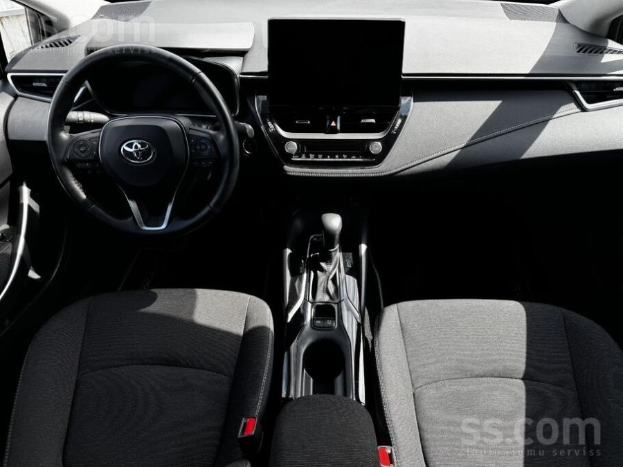 Pelēks Toyota Corolla 2023 Rīga, ar dzinēja tilpumu 1.80 L un nobraukumu 90 tūkst. km par 19500 €, foto 23 vietnē AUTOMOTO.COM.LV