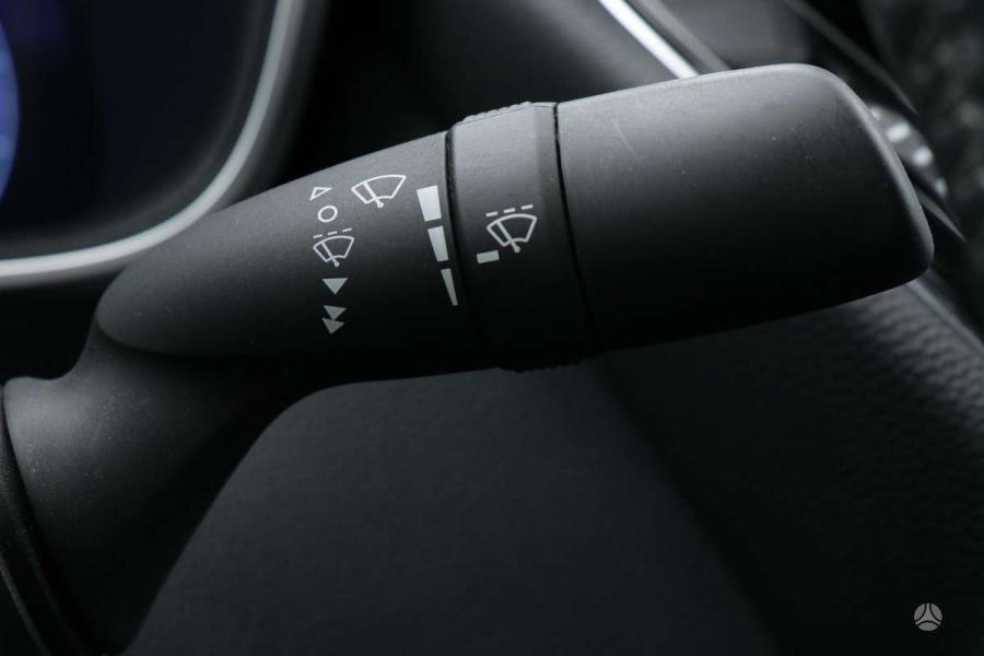 Pelēks Toyota Corolla 2023 Viļņa, ar dzinēja tilpumu 1.49 L un nobraukumu 74 tūkst. km par 19900 €, foto 25 vietnē AUTOMOTO.COM.LV