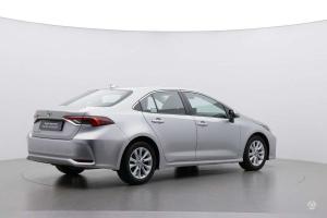 Pelēks Toyota Corolla 2023 Viļņa, ar dzinēja tilpumu 1.49 L un nobraukumu 68 tūkst. km par 19900 €, foto 4 vietnē AUTOMOTO.COM.LV