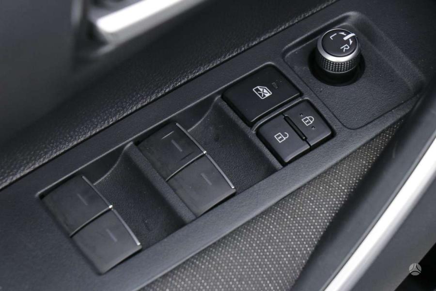 Pelēks Toyota Corolla 2023 Viļņa, ar dzinēja tilpumu 1.49 L un nobraukumu 68 tūkst. km par 19900 €, foto 23 vietnē AUTOMOTO.COM.LV