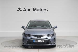Grey Toyota Corolla 2023 in Tallinn, with an engine capacity of 1.50 L and mileage of 47 thousand km for 20990 €, photo 3 on AUTOMOTO.COM.LV