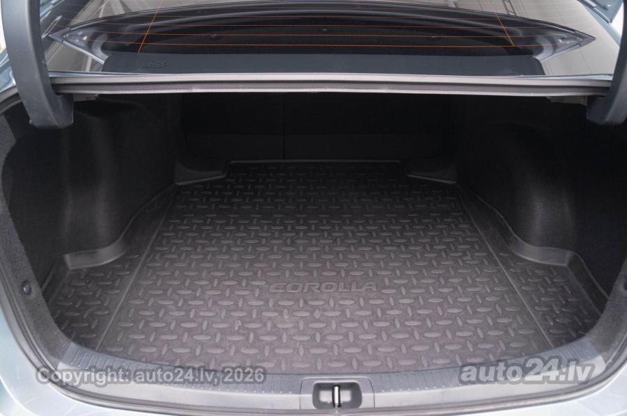 Grey Toyota Corolla 2023 in Tallinn, with an engine capacity of 1.50 L and mileage of 47 thousand km for 20990 €, photo 12 on AUTOMOTO.COM.LV