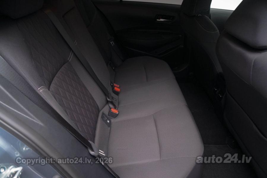 Grey Toyota Corolla 2023 in Tallinn, with an engine capacity of 1.50 L and mileage of 47 thousand km for 20990 €, photo 13 on AUTOMOTO.COM.LV