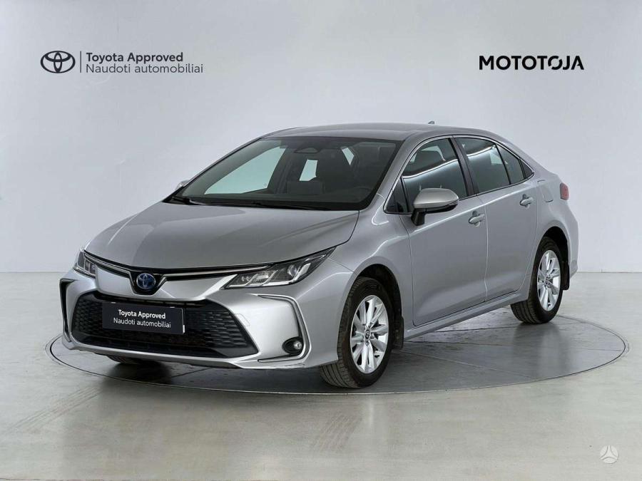 Grey Toyota Corolla 2023 in Vilnius, with an engine capacity of 1.84 L and mileage of 103 thousand km for 23900 €, photo 1 on AUTOMOTO.COM.LV