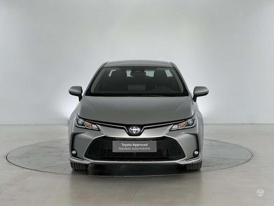 Grey Toyota Corolla 2023 in Vilnius, with an engine capacity of 1.84 L and mileage of 103 thousand km for 23900 €, photo 6 on AUTOMOTO.COM.LV