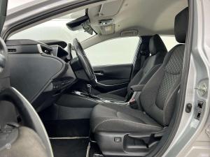 Grey Toyota Corolla 2023 in Vilnius, with an engine capacity of 1.84 L and mileage of 103 thousand km for 23900 €, photo 12 on AUTOMOTO.COM.LV