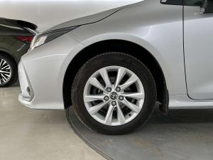 Grey Toyota Corolla 2023 in Vilnius, with an engine capacity of 1.84 L and mileage of 103 thousand km for 23900 €, photo 16 on AUTOMOTO.COM.LV