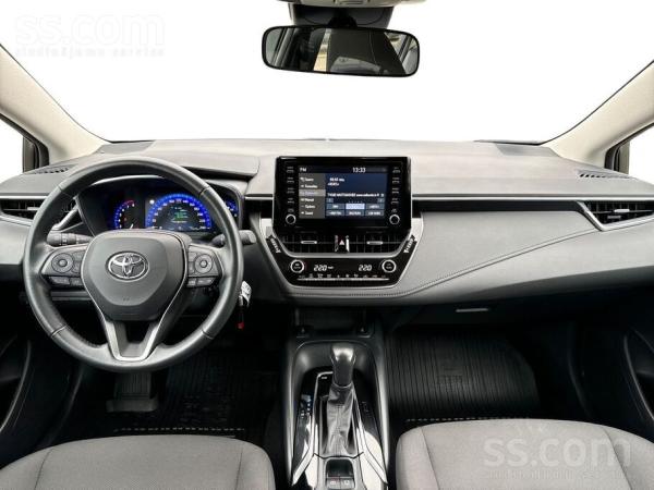 Grey Toyota Corolla 2023 in Riga, with an engine capacity of 1.50 L and mileage of 49 thousand km for 18590 €, photo 8 on AUTOMOTO.COM.LV
