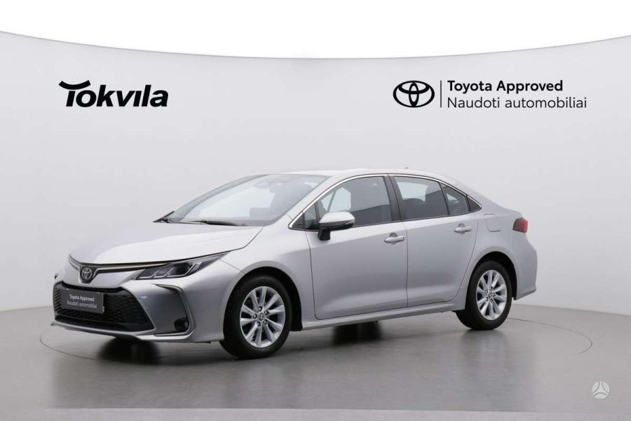 Grey Toyota Corolla 2023 in Vilnius, with an engine capacity of 1.49 L and mileage of 57 thousand km for 19900 €, photo 1 on AUTOMOTO.COM.LV