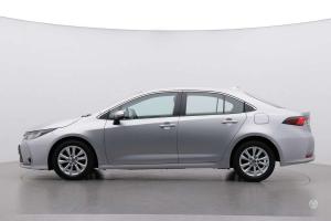 Grey Toyota Corolla 2023 in Vilnius, with an engine capacity of 1.49 L and mileage of 57 thousand km for 19900 €, photo 5 on AUTOMOTO.COM.LV