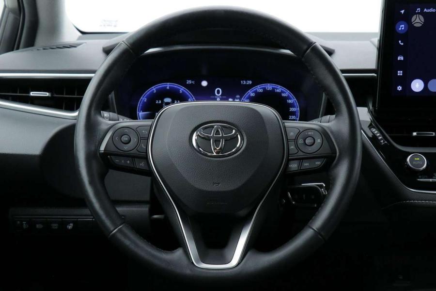 Grey Toyota Corolla 2023 in Vilnius, with an engine capacity of 1.49 L and mileage of 57 thousand km for 19900 €, photo 14 on AUTOMOTO.COM.LV