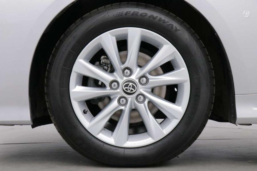 Grey Toyota Corolla 2023 in Vilnius, with an engine capacity of 1.49 L and mileage of 57 thousand km for 19900 €, photo 17 on AUTOMOTO.COM.LV