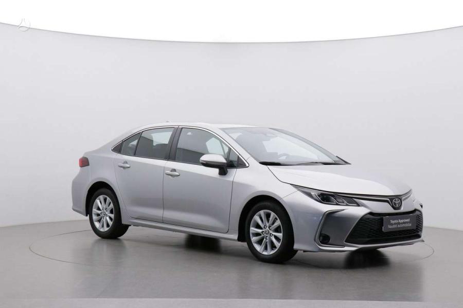 Grey Toyota Corolla 2023 in Vilnius, with an engine capacity of 1.49 L and mileage of 57 thousand km for 19900 €, photo 20 on AUTOMOTO.COM.LV