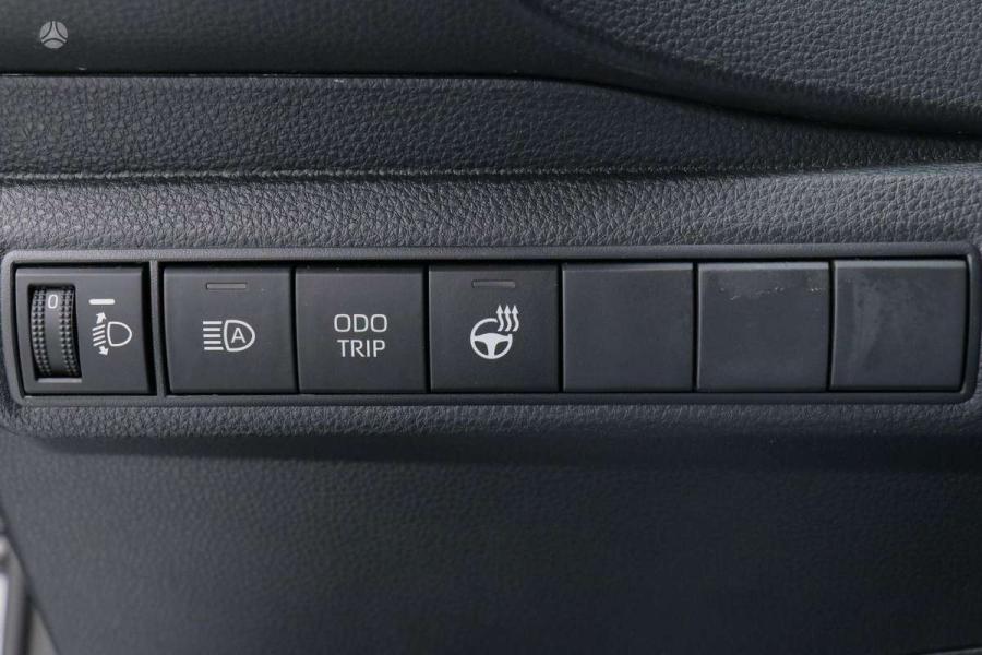 Grey Toyota Corolla 2023 in Vilnius, with an engine capacity of 1.49 L and mileage of 57 thousand km for 19900 €, photo 22 on AUTOMOTO.COM.LV
