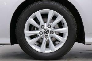 Pelēks Toyota Corolla 2023 Viļņa, ar dzinēja tilpumu 1.49 L un nobraukumu 48 tūkst. km par 19900 €, foto 17 vietnē AUTOMOTO.COM.LV