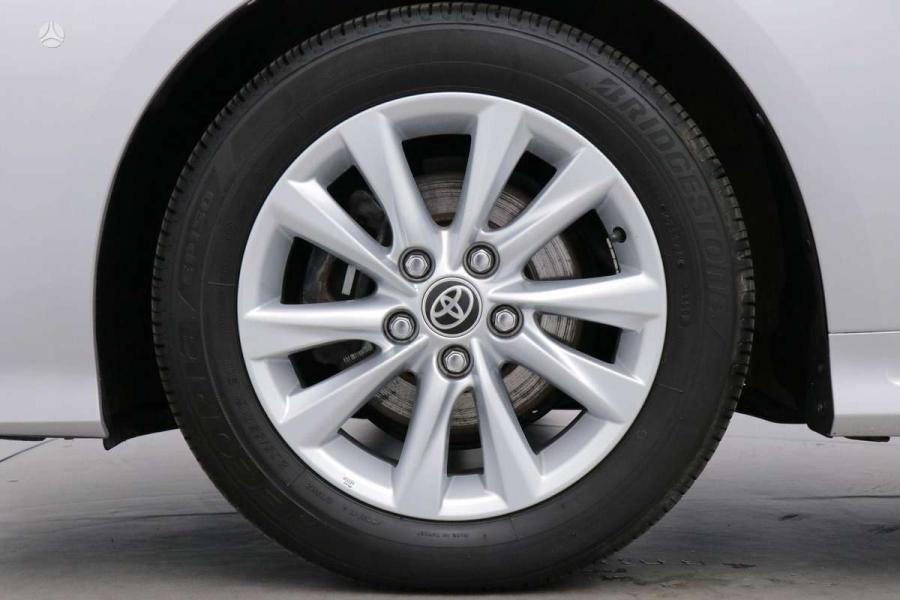 Pelēks Toyota Corolla 2023 Viļņa, ar dzinēja tilpumu 1.49 L un nobraukumu 48 tūkst. km par 19900 €, foto 17 vietnē AUTOMOTO.COM.LV