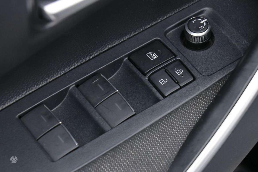 Pelēks Toyota Corolla 2023 Viļņa, ar dzinēja tilpumu 1.49 L un nobraukumu 48 tūkst. km par 19900 €, foto 23 vietnē AUTOMOTO.COM.LV