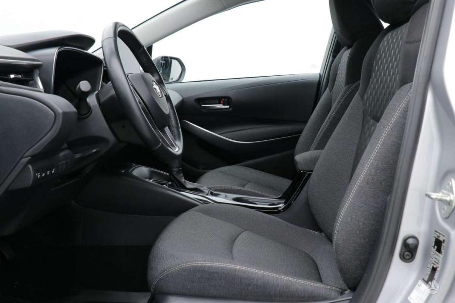 Pelēks Toyota Corolla 2023 Viļņa, ar dzinēja tilpumu 1.49 L un nobraukumu 48 tūkst. km par 19900 €, foto 13 vietnē AUTOMOTO.COM.LV