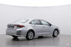 Grey Toyota Corolla 2023 in Vilnius, with an engine capacity of 1.49 L and mileage of 68 thousand km for 19900 €, photo 4 on AUTOMOTO.COM.LV