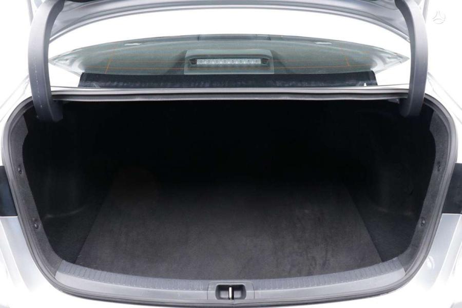 Grey Toyota Corolla 2023 in Vilnius, with an engine capacity of 1.49 L and mileage of 68 thousand km for 19900 €, photo 12 on AUTOMOTO.COM.LV