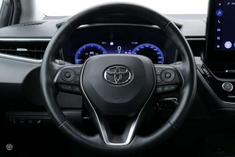 Grey Toyota Corolla 2023 in Vilnius, with an engine capacity of 1.49 L and mileage of 68 thousand km for 19900 €, photo 14 on AUTOMOTO.COM.LV