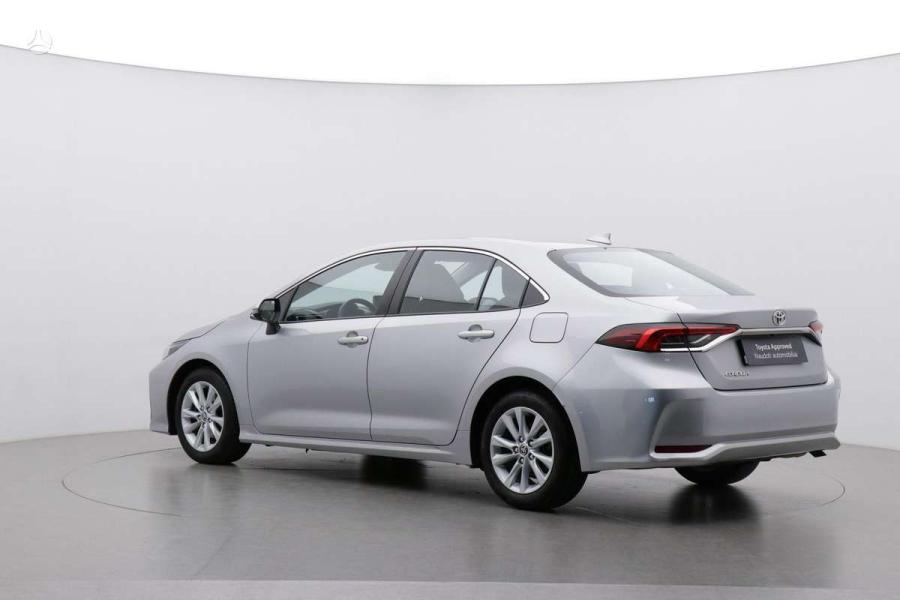 Grey Toyota Corolla 2023 in Vilnius, with an engine capacity of 1.49 L and mileage of 68 thousand km for 19900 €, photo 19 on AUTOMOTO.COM.LV