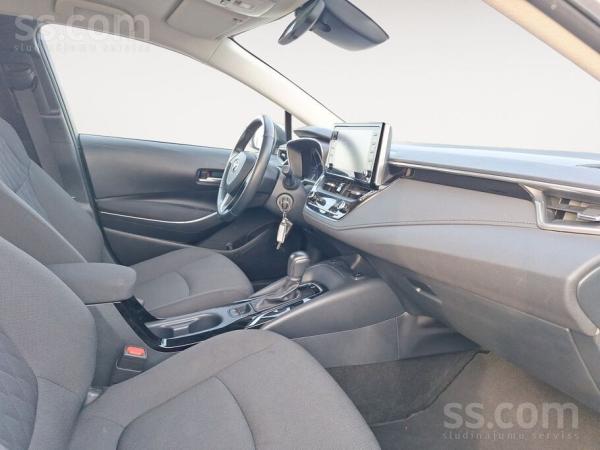 Pelēks Toyota Corolla 2023 Rīga, ar dzinēja tilpumu 1.50 L un nobraukumu 67 tūkst. km par 17900 €, foto 7 vietnē AUTOMOTO.COM.LV