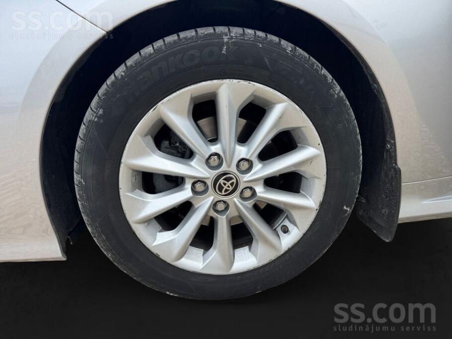 Pelēks Toyota Corolla 2023 Rīga, ar dzinēja tilpumu 1.50 L un nobraukumu 67 tūkst. km par 17900 €, foto 16 vietnē AUTOMOTO.COM.LV