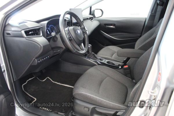 Pelēks Toyota Corolla 2024 Viljandi, ar dzinēja tilpumu 1.80 L un nobraukumu 40 tūkst. km par 24490 €, foto 11 vietnē AUTOMOTO.COM.LV