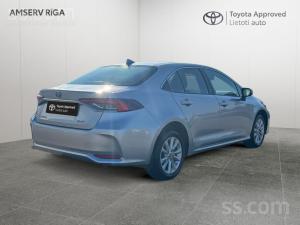 Grey Toyota Corolla 2024 in Riga, with an engine capacity of 1.80 L and mileage of 37 thousand km for 23900 €, photo 3 on AUTOMOTO.COM.LV